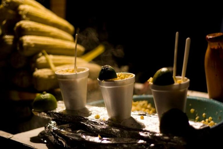 Elotes y Esquites: sabor callejero de México – Sabores México