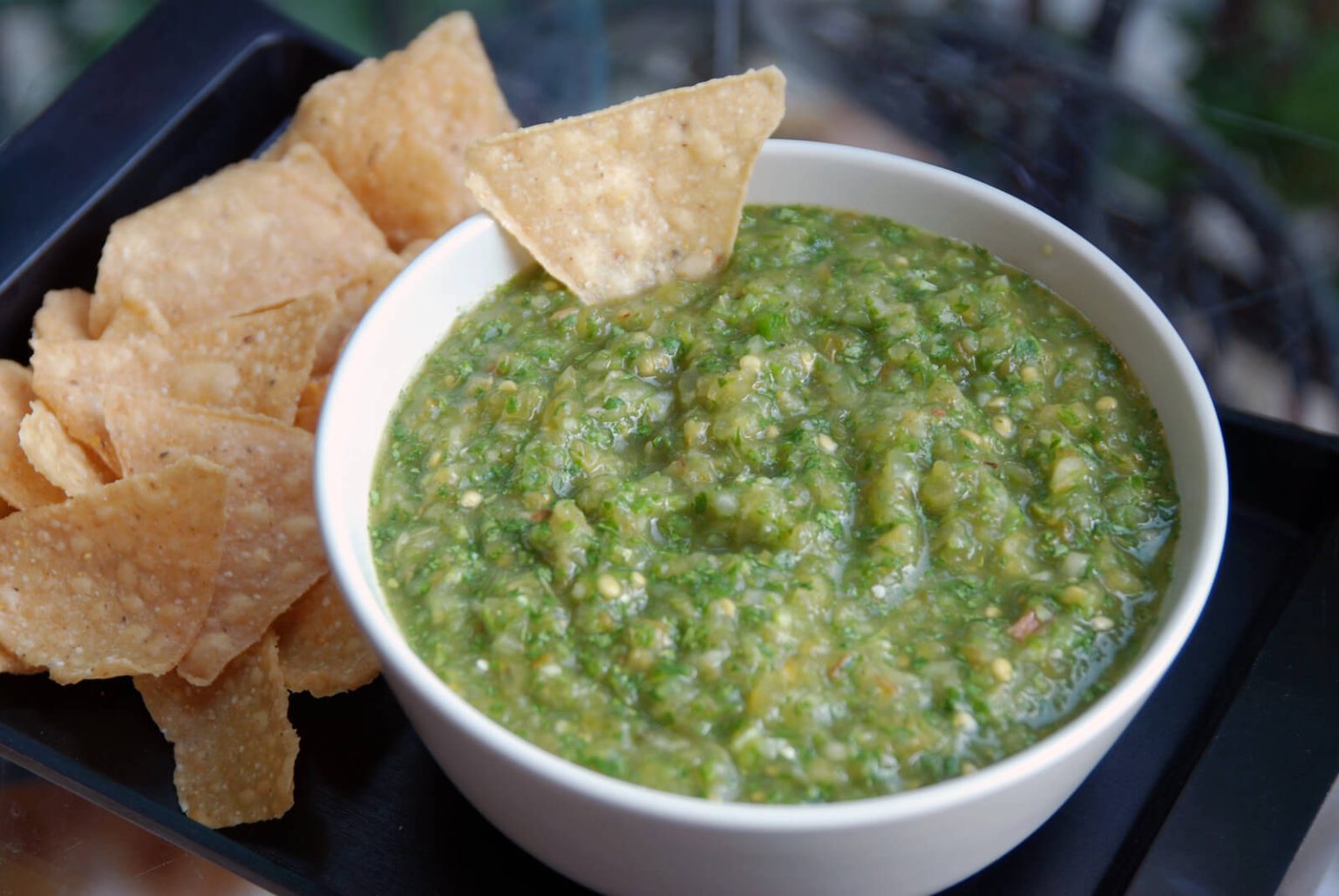 Cómo hacer la salsa verde tatemada mexicana – paso a paso – Sabores México